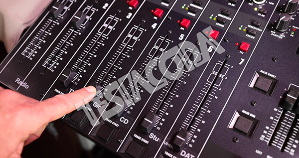 Audio Mixer Fader Operating - Testacoda snc